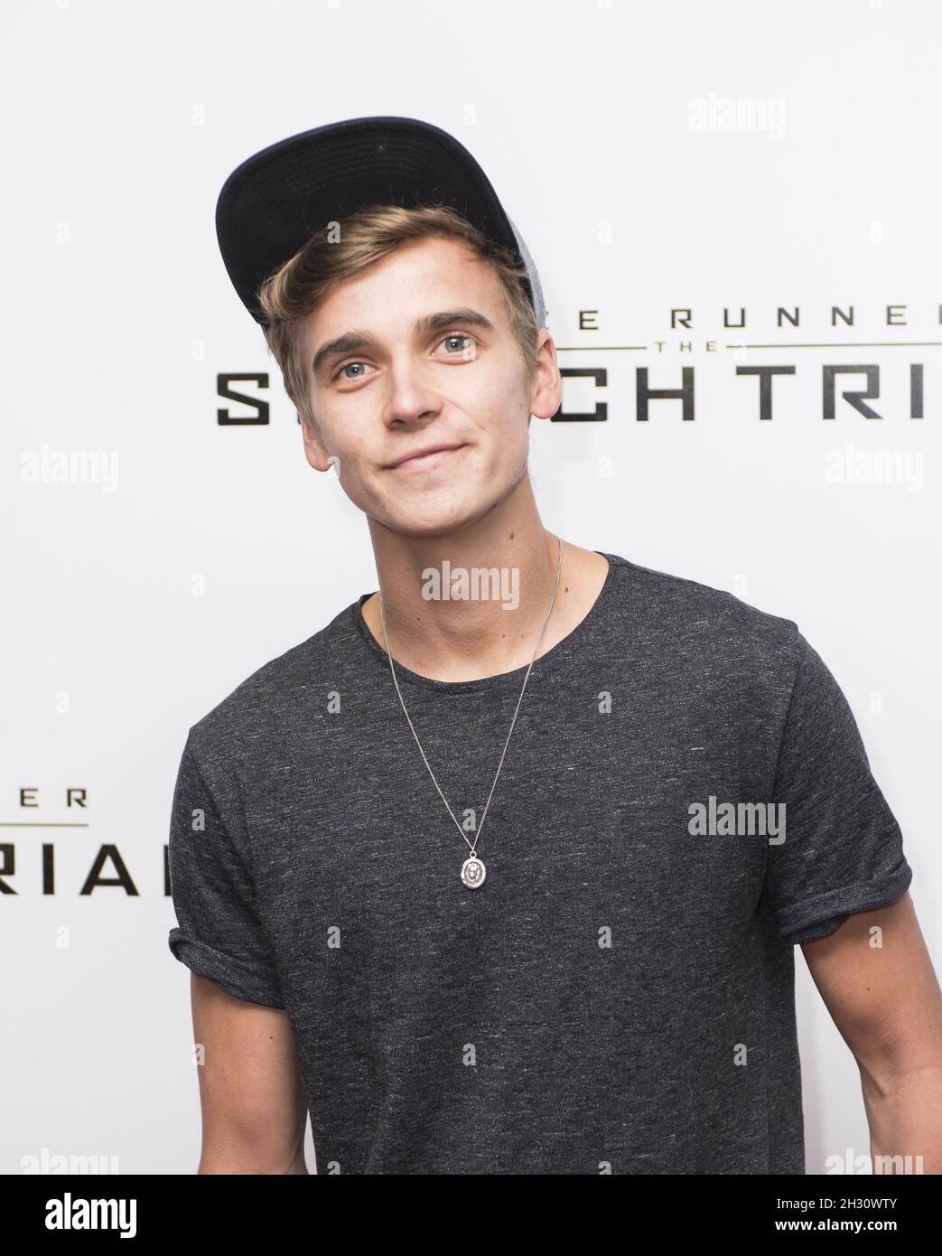 Joe sugg hi-res stock photography and images - Alamy