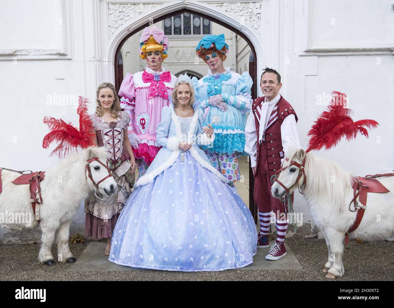 Rhiannon Chesterman (Cinderella) Matthew Rixon, Hayley Mills, Matthew ...