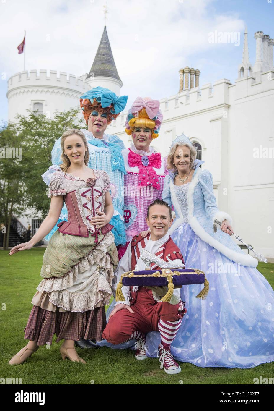 Rhiannon Chesterman (Cinderella), Matthew Kelly, Matthew Rixon, Chris ...