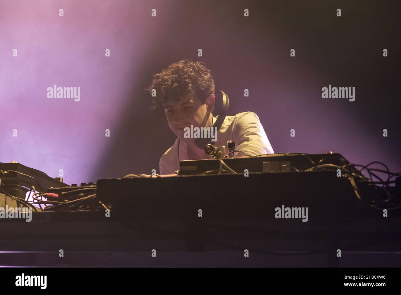Jamie xx set hi-res stock photography and images - Alamy