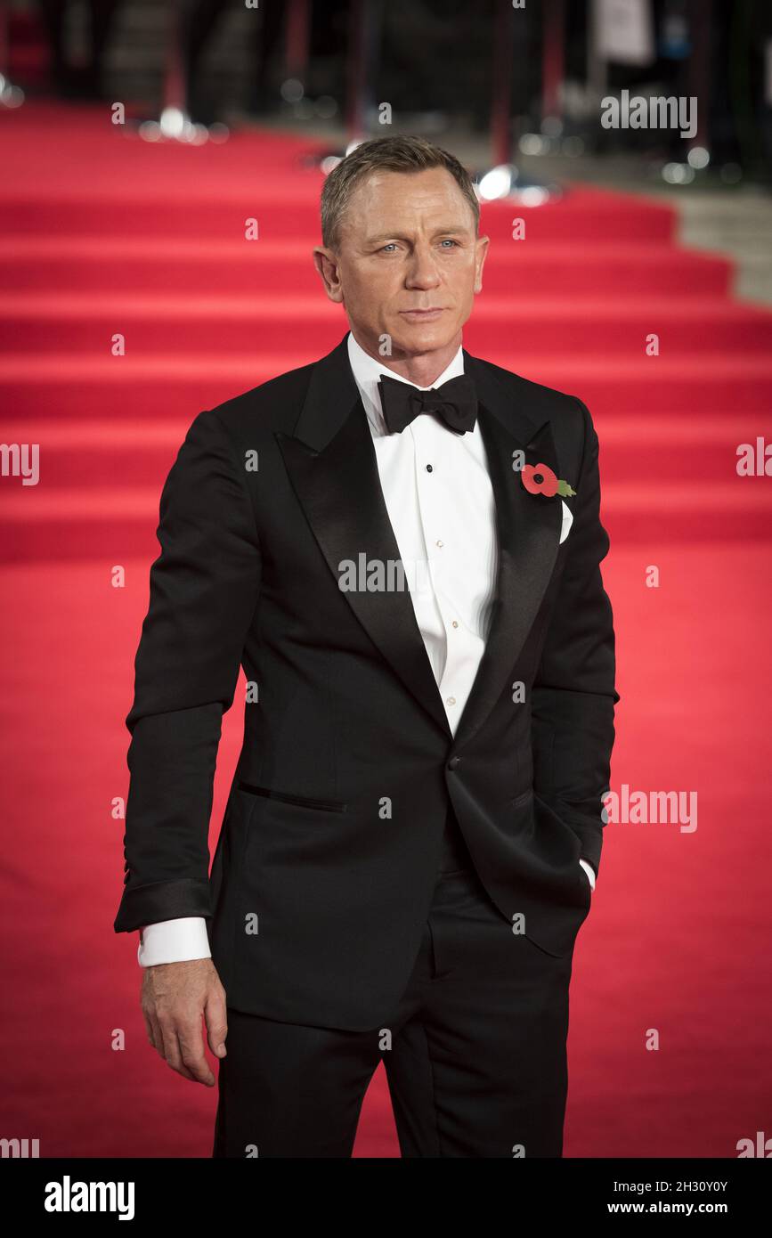 Daniel Craig arrives at the Spectre World premiere, at the Royal Albert ...