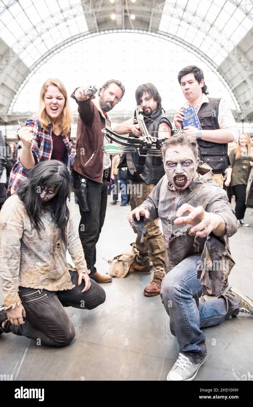 Cosplayers dressed as Walking Dead Characters attend Walker Stalker ...