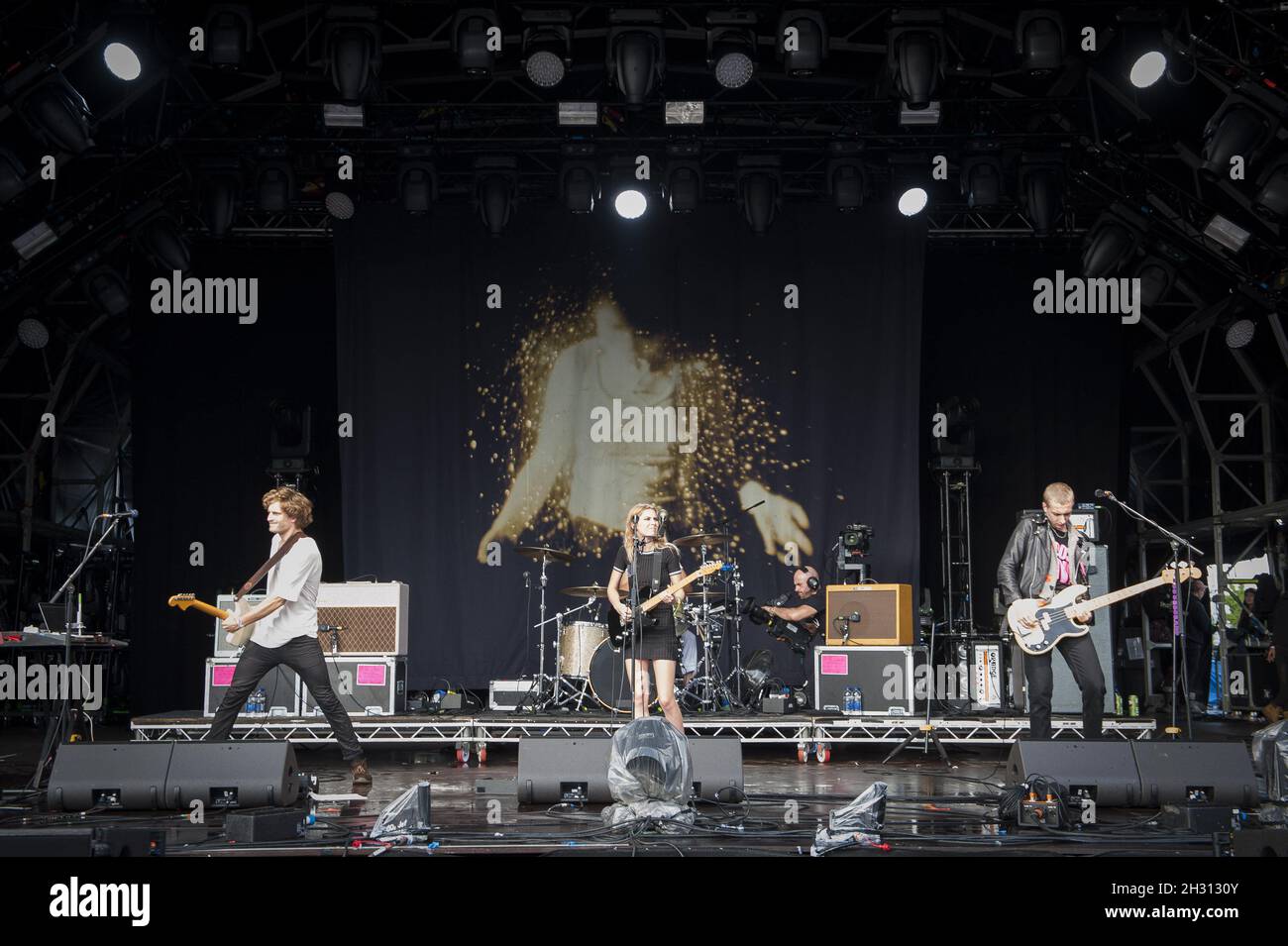 Wolf Alice perform live on stage on day 3 of Bestival 2016, Robin Hill ...