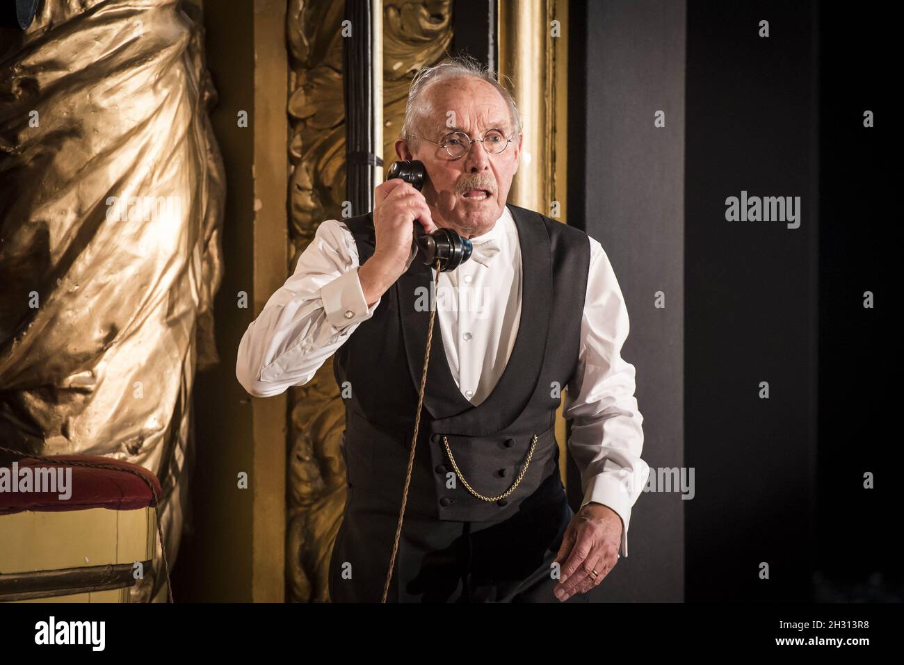 Clive francis inspector calls hi-res stock photography and images - Alamy