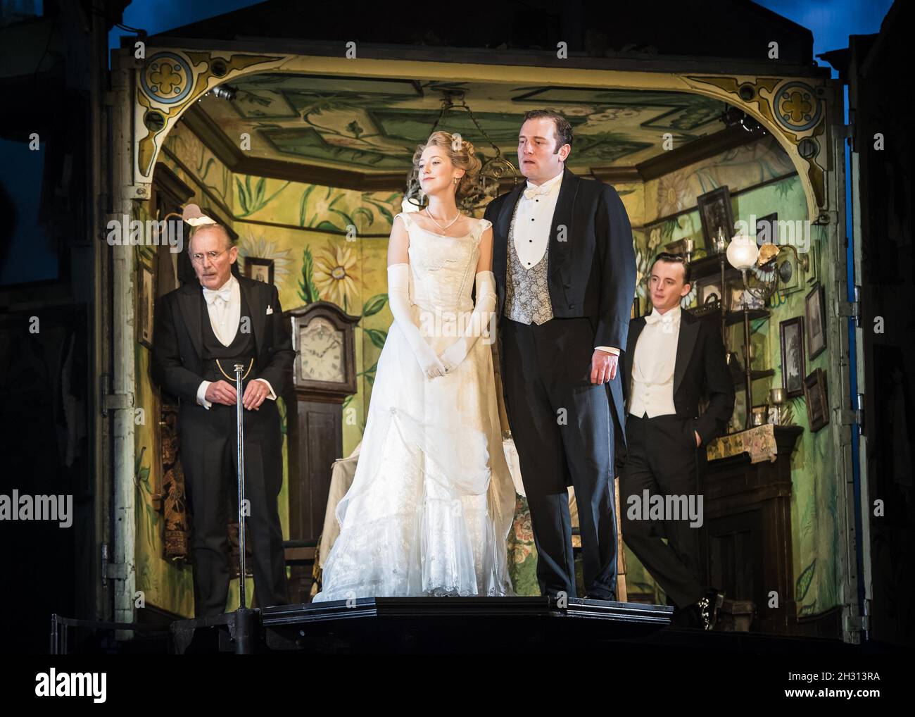 Clive Francis (Mr Birling), Carmela Corbett (Sheila Birling), Matthew ...