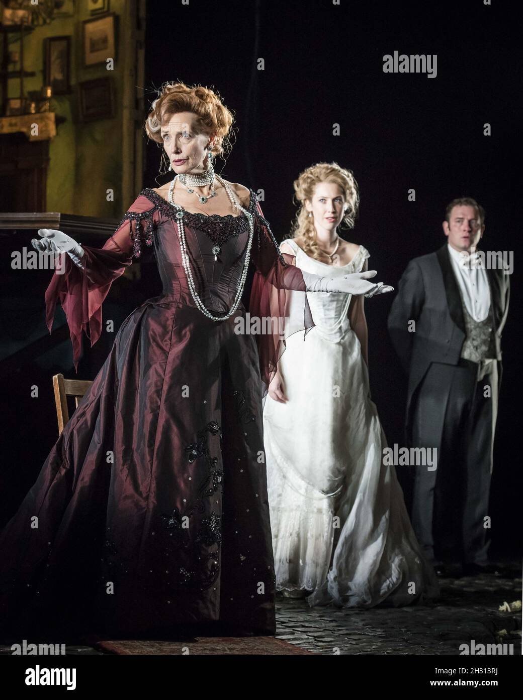 Sheila birling hi-res stock photography and images - Alamy