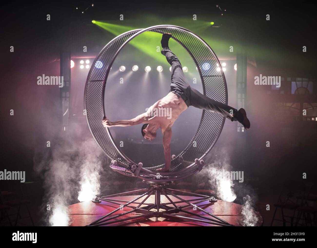 David girard hi-res stock photography and images - Alamy