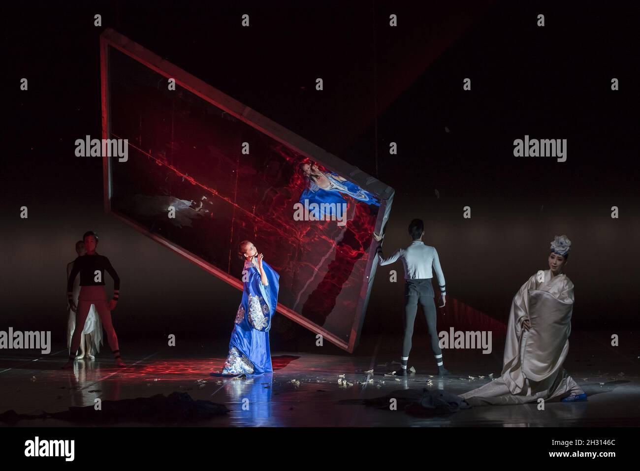 Peony pavilion national ballet of china hi-res stock photography and ...