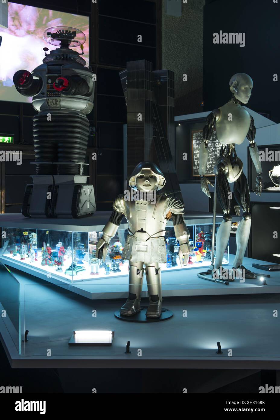Robots on display at the Into The Unknown: A Journey Through Science ...