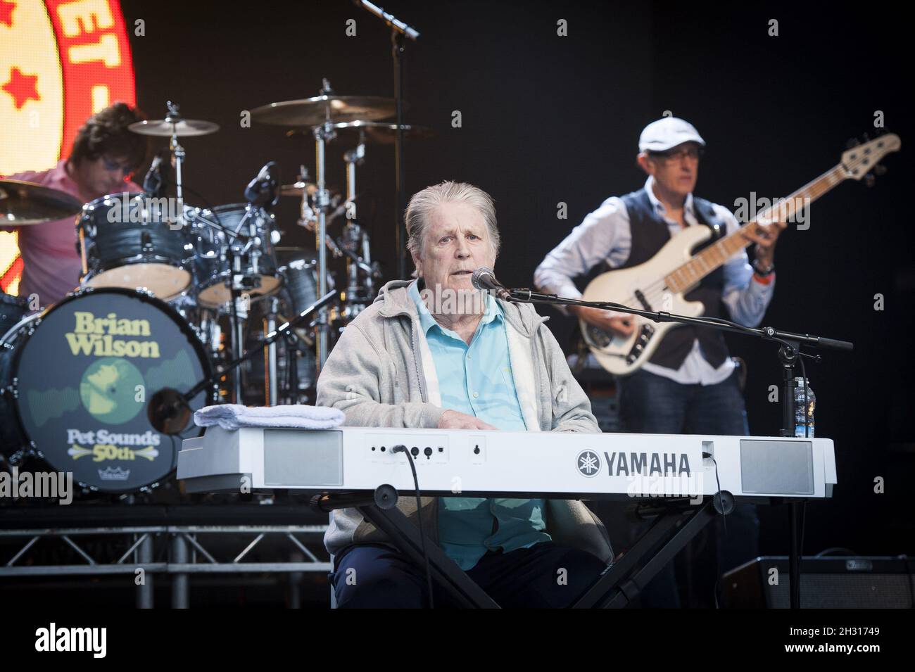 Brian Wilson performs Pet Sounds live at Camp Bestival 2017 Lulworth ...