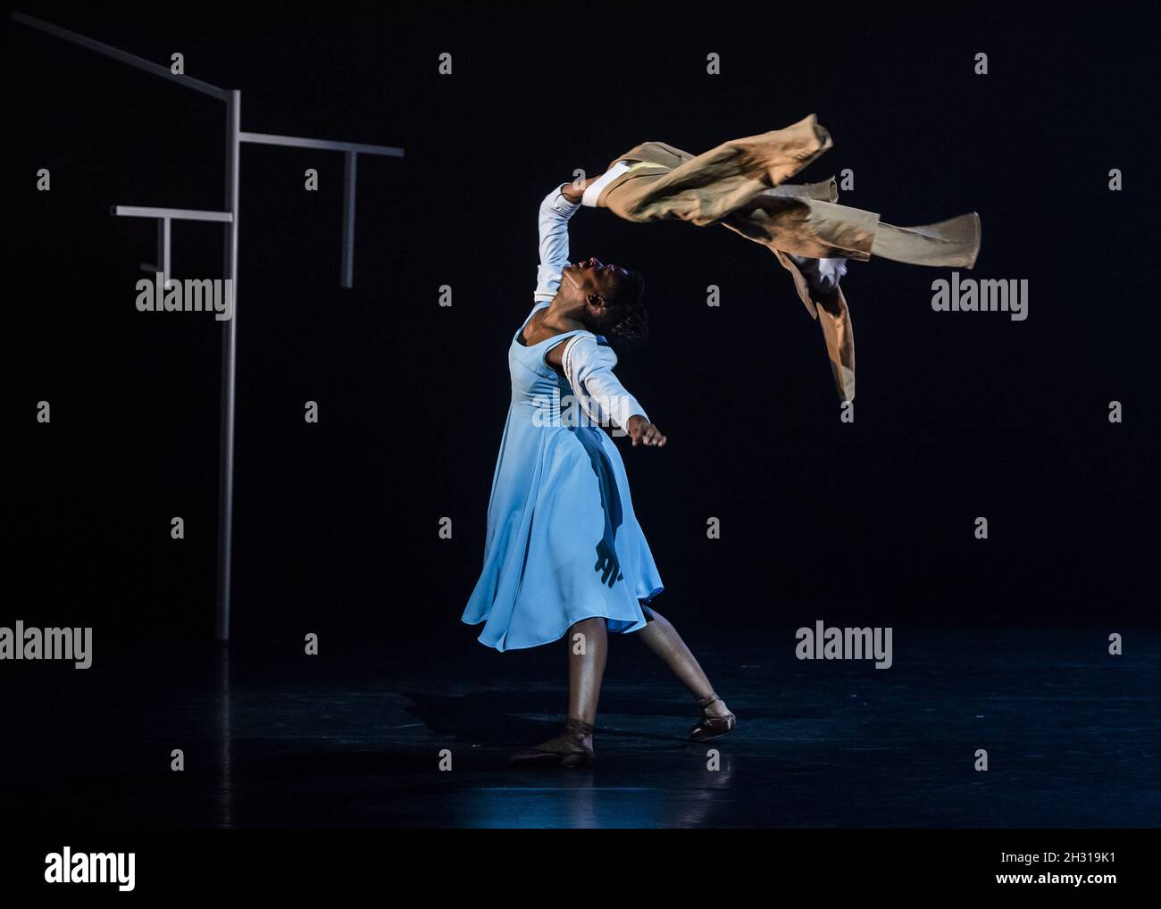 Cira Robinson from Ballet Black rehearses The Suit at the Barbican ...