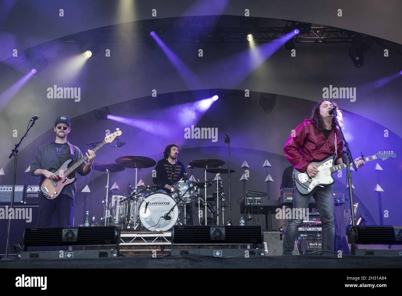The war on drugs band hi-res stock photography and images - Alamy