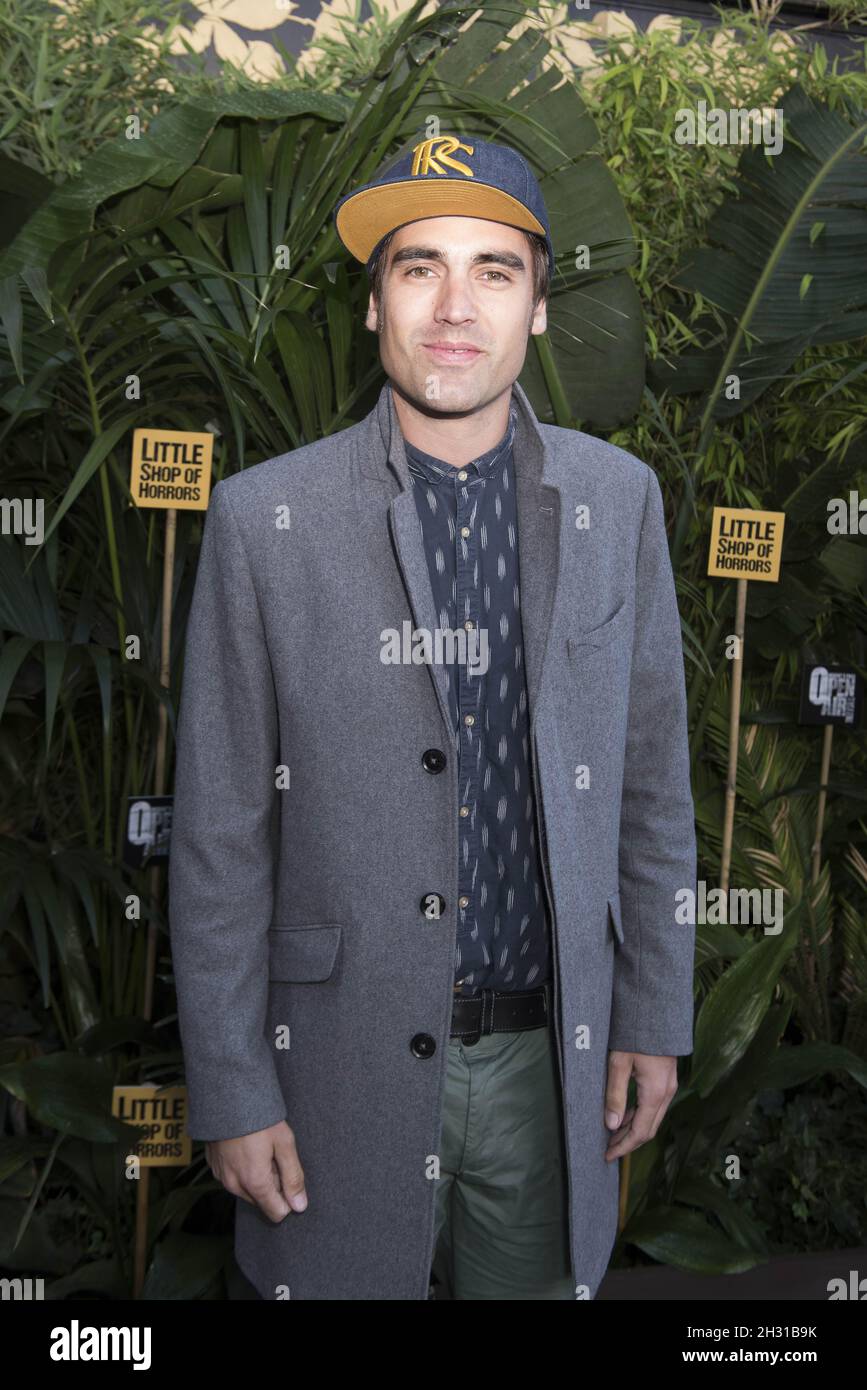 Simpson empics hi-res stock photography and images - Alamy