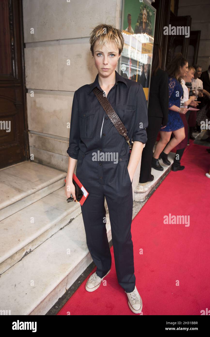 Edie campbell model hi-res stock photography and images - Alamy