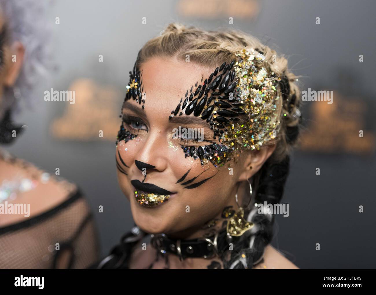 Gaby allen hi-res stock photography and images - Alamy