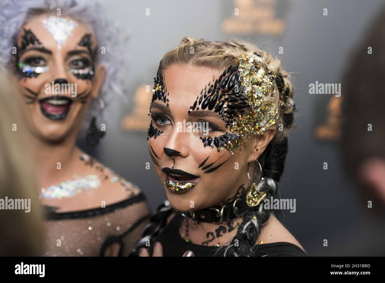 Gaby allen hi-res stock photography and images - Alamy