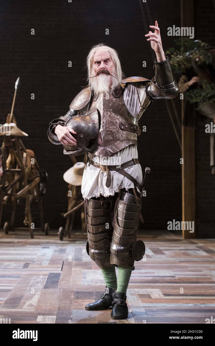 David threlfall shameless hi-res stock photography and images - Alamy