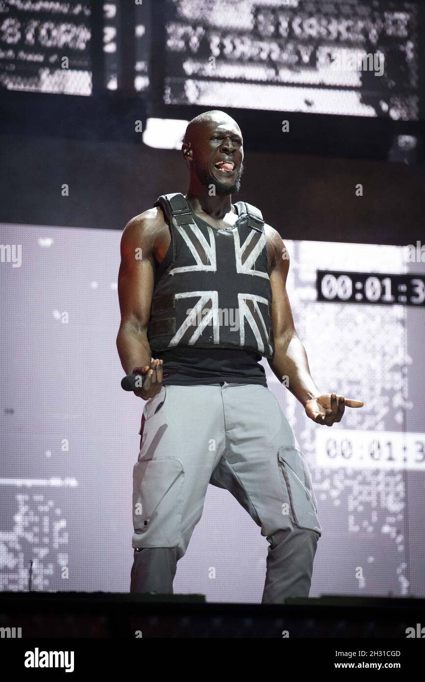 Stormzy headlines the Pyramid Stage on day 3 of Glastonbury 2019 ...
