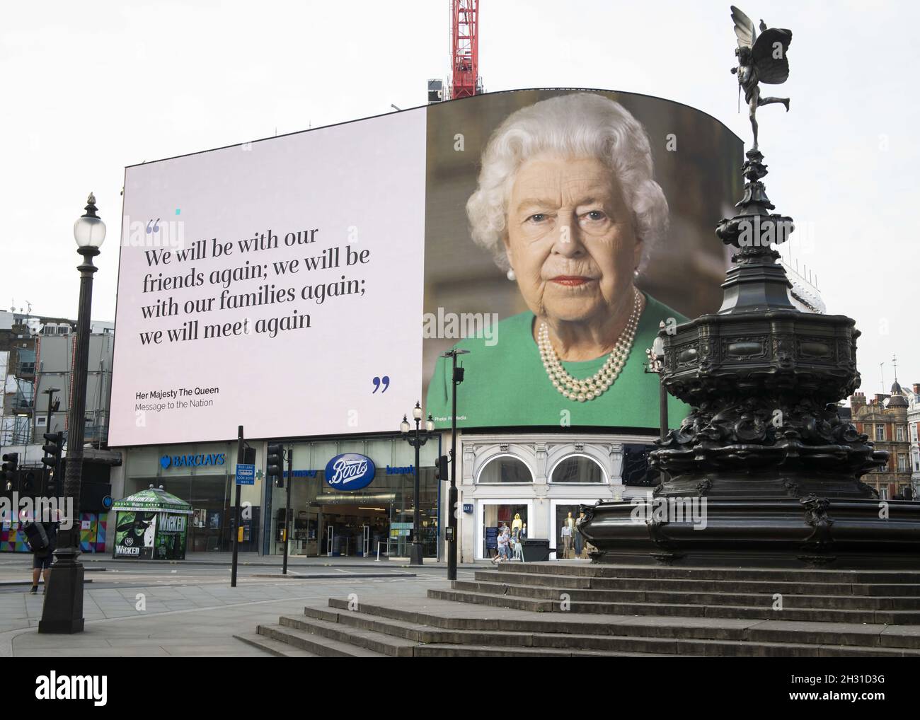 An image of Queen Elizabeth II and quotes from her Corona epidemic ...