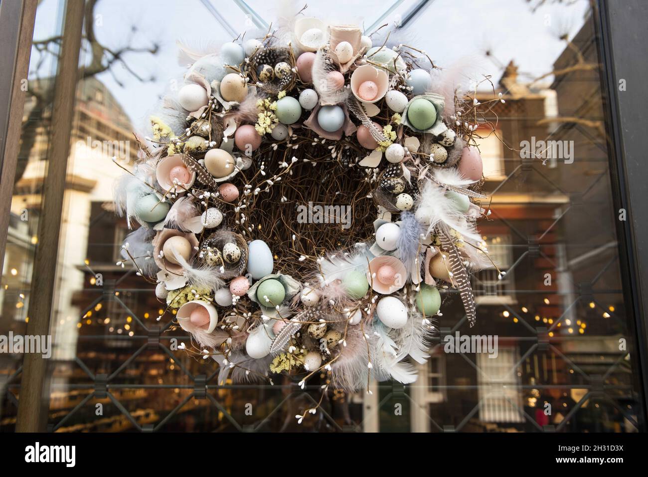 Easter eggs window display hi-res stock photography and images - Alamy