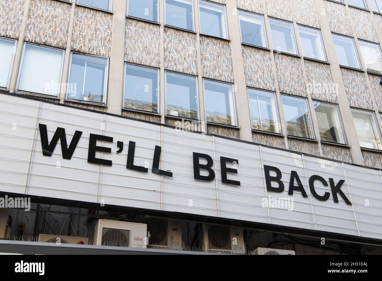 Well be back sign hi-res stock photography and images - Alamy