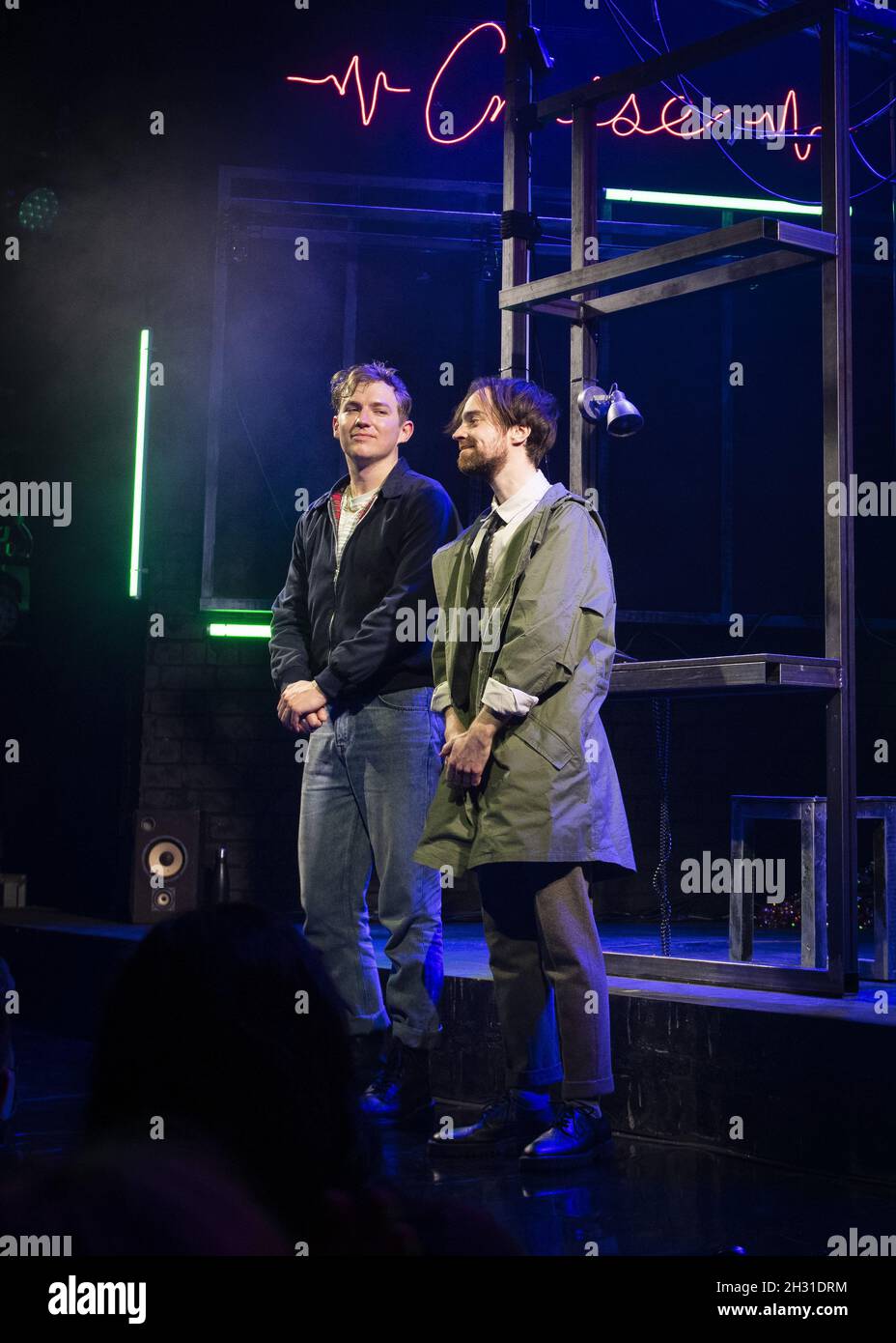 Opening night curtain call hi-res stock photography and images - Alamy