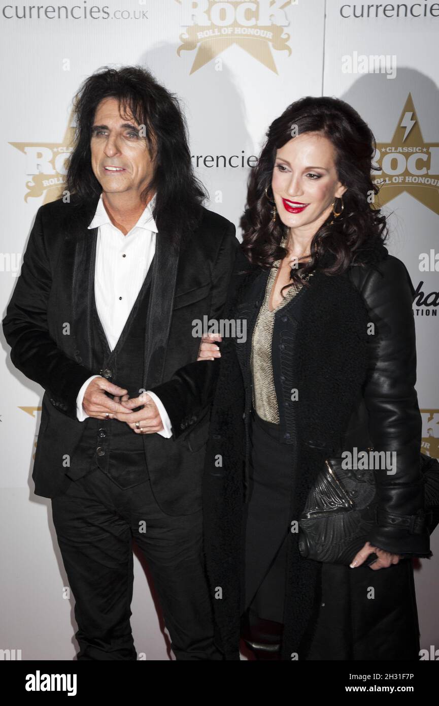 Alice cooper 2010 hi-res stock photography and images - Alamy
