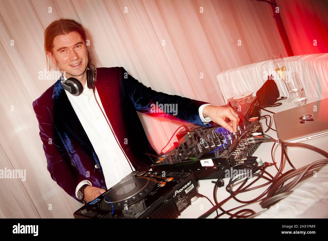 Rob Da Bank DJ's at English National Ballet's Nutcracker Christmas ...