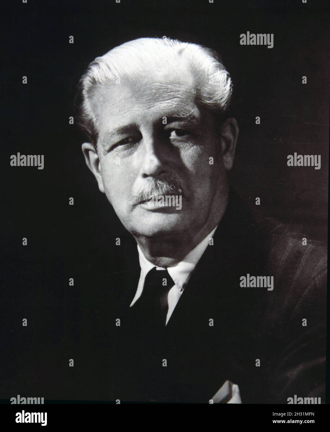 MAC MILLAN , SIR HAROLD. POLITICO BRITANICO 1894 - 1986 Stock Photo - Alamy