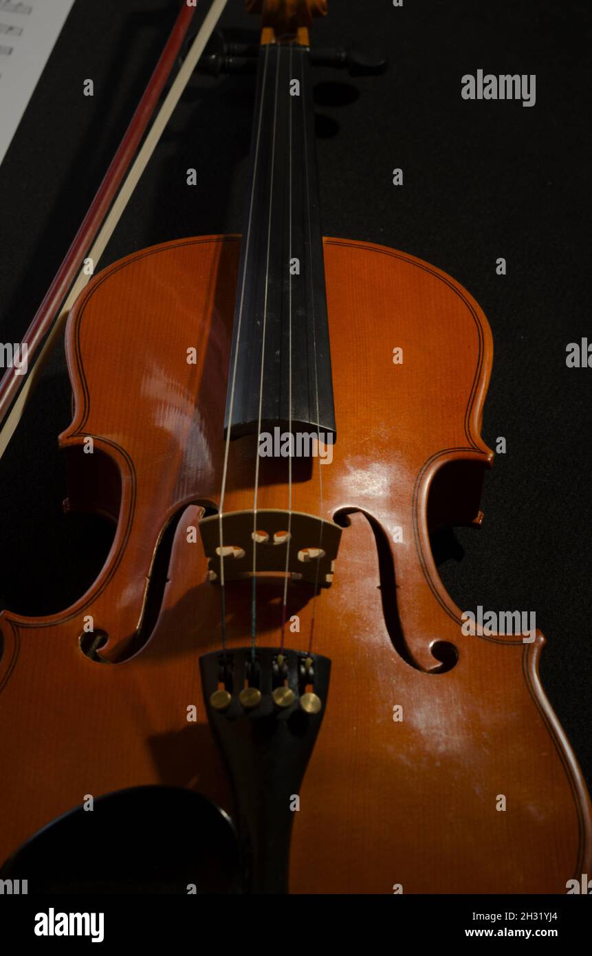Violin front view isolated on hi-res stock photography and images - Alamy