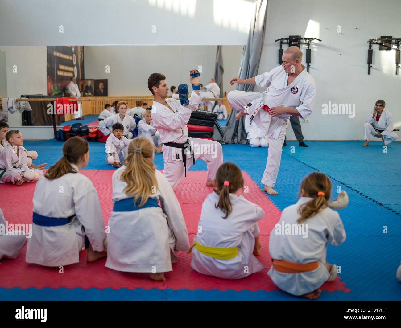 Girls karate sparring hi-res stock photography and images - Alamy