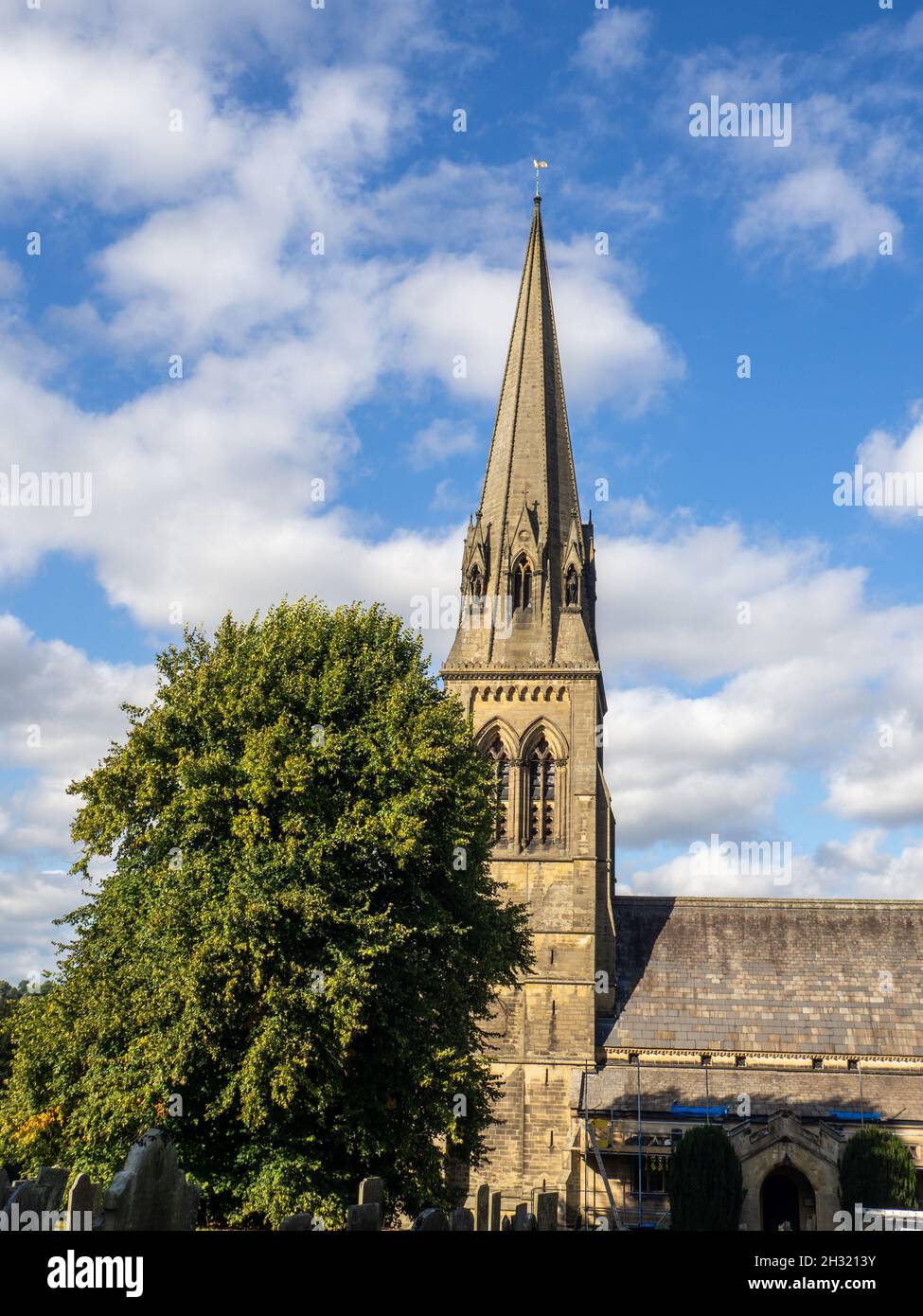Edensor peak district hi-res stock photography and images - Alamy