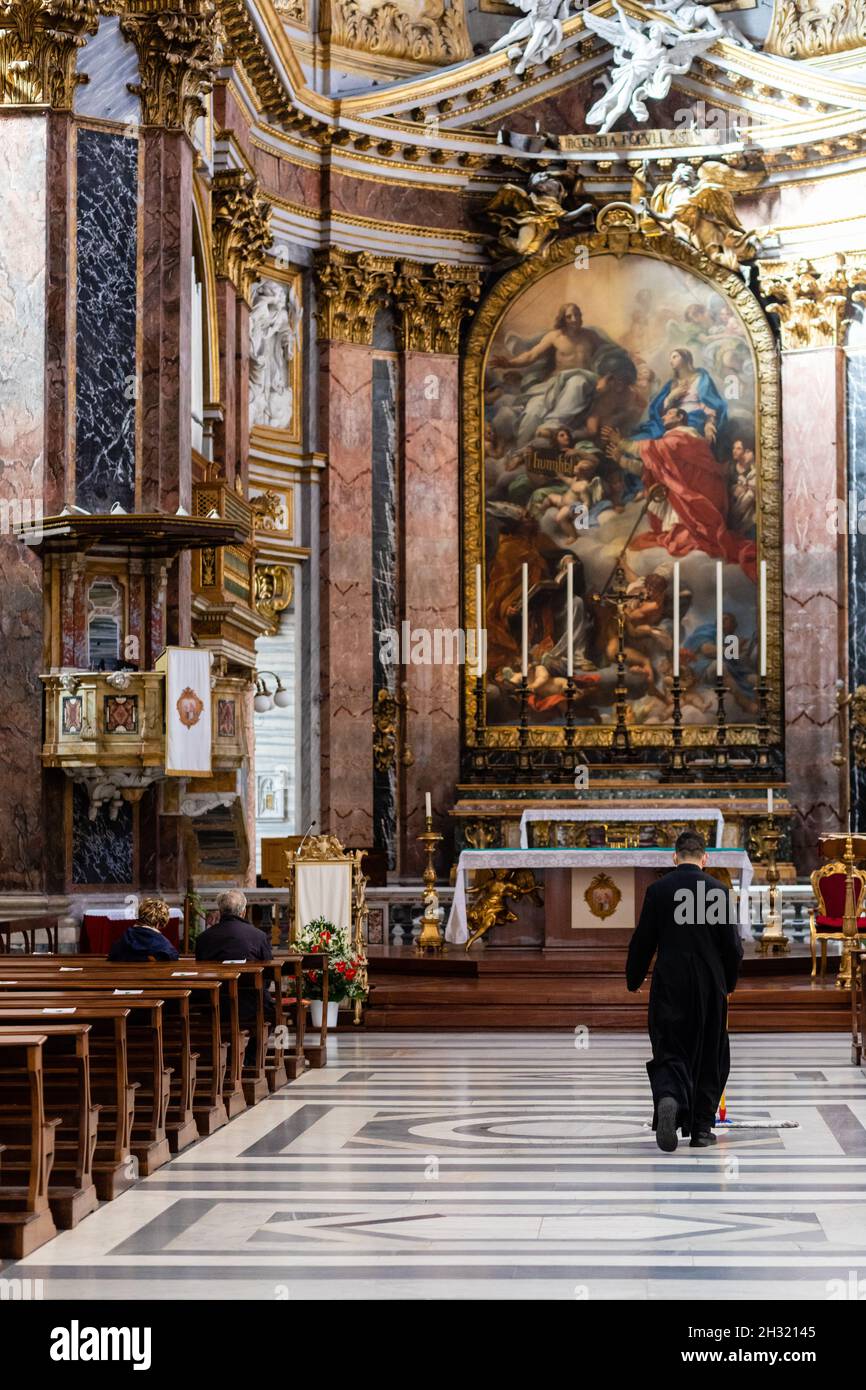 Interior of the basilica of saint ambrogio e carlo, rome Stock Photo ...