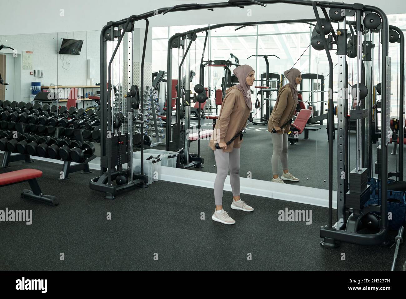 Muslim people doing exercise hi-res stock photography and images - Alamy