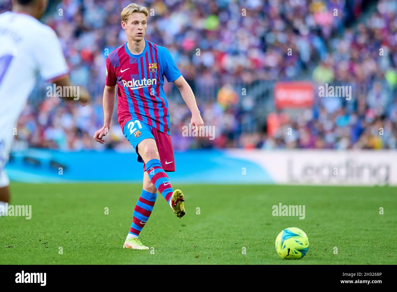 Barcelona, Spain. 24/10/2021, Frenkie De Jong of FC Barcelona during ...