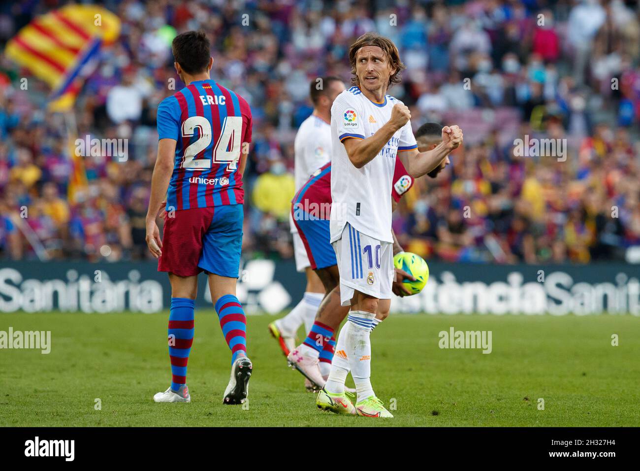 Barcelona, Spain. 24/10/2021, Luka Modric of Real Madrid during the ...