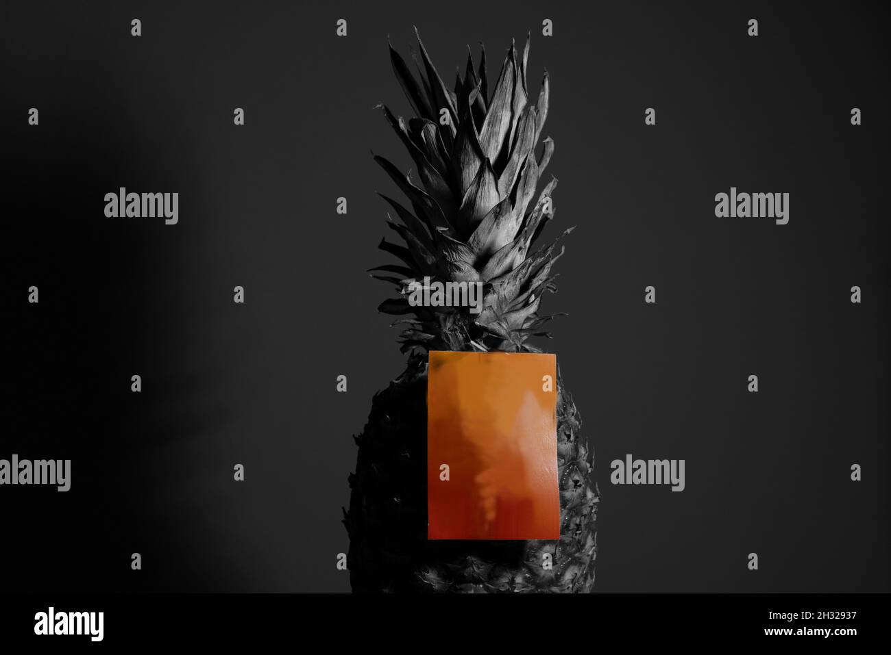 Sign pineapple hi-res stock photography and images - Alamy