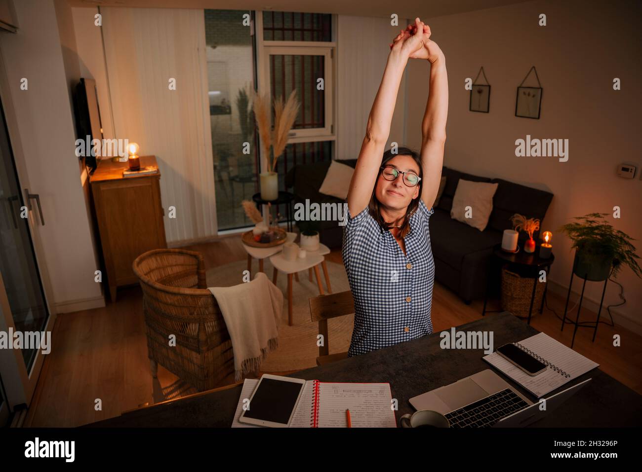 Working all night long hi-res stock photography and images - Alamy