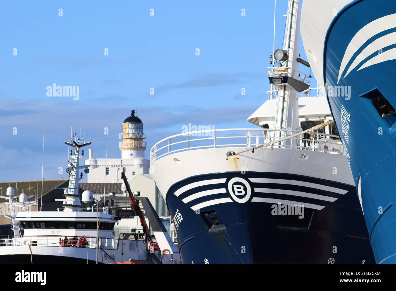 Fishing boats in Fraserburgh harbour Stock Photo - Alamy
