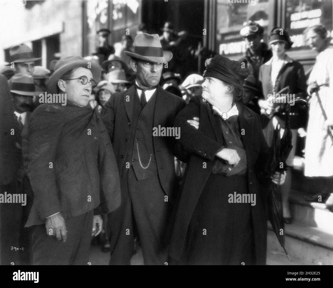 Cop story Black and White Stock Photos & Images - Alamy