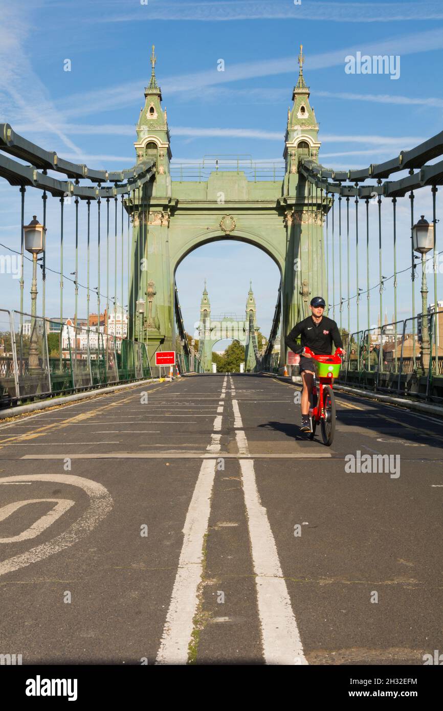 Using suspension hi-res stock photography and images - Alamy