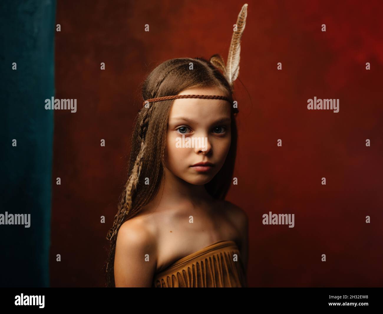 cute girl apache costume american style ethnicity Stock Photo - Alamy