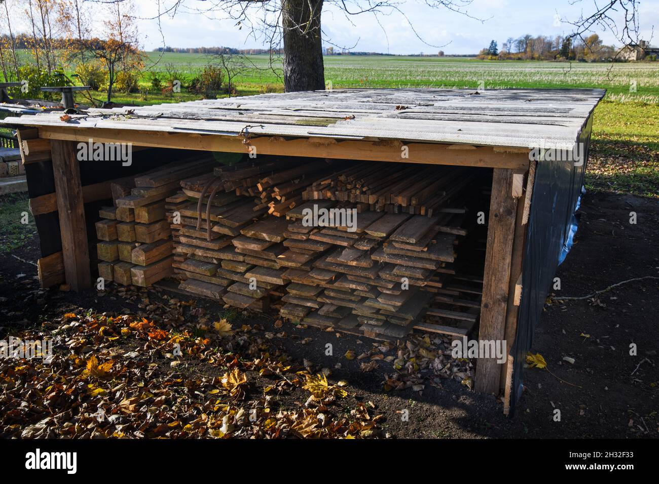 Timber storing at home. DIY timber storage at home Stock Photo - Alamy