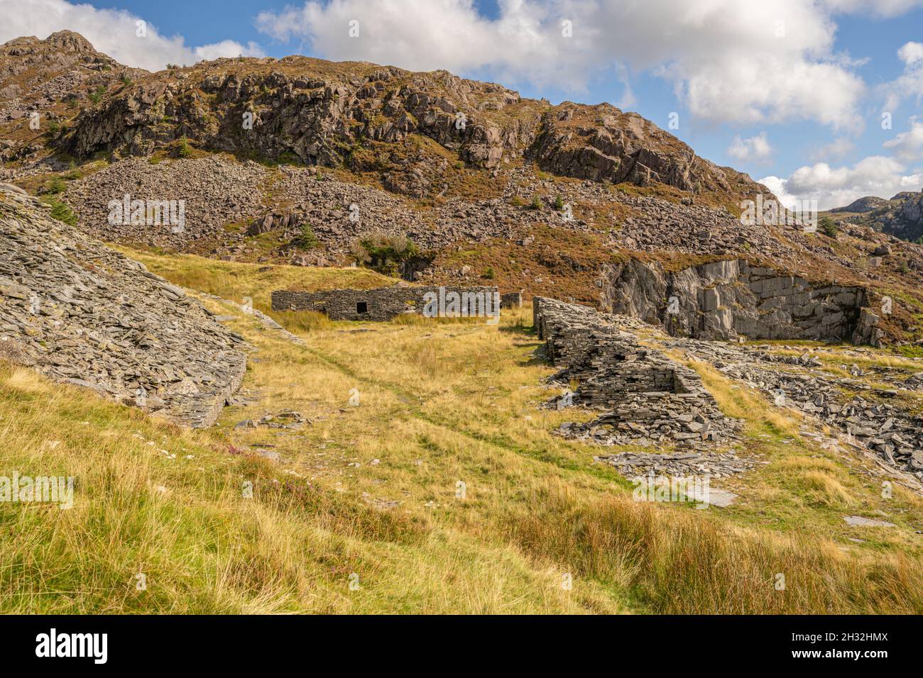 Tips in the Prince of Wales slate quarry Cwm Pennant on the edge of ...
