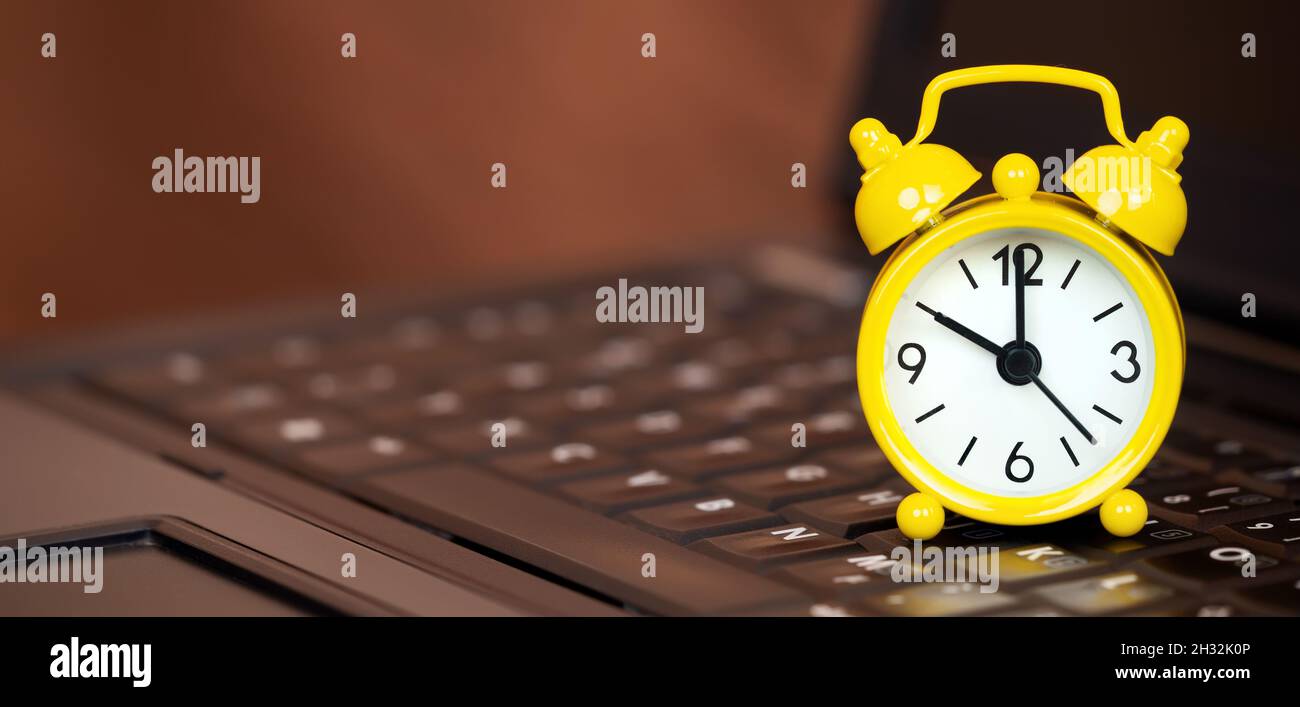 Time tracking system hi-res stock photography and images - Alamy