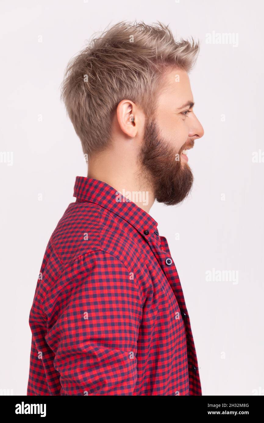 Side profile portrait smiling hi-res stock photography and images - Alamy