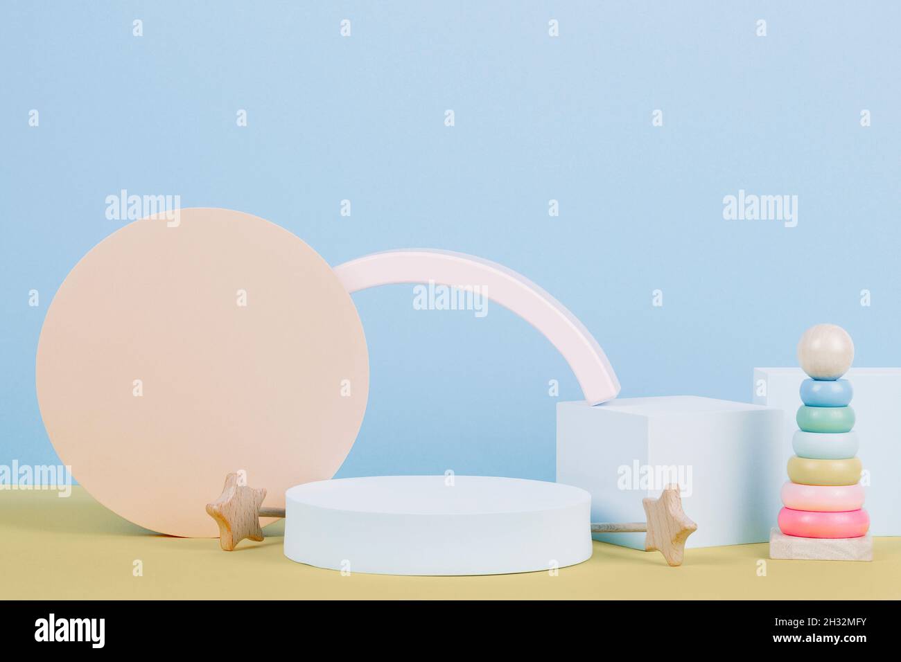 Baby kid toy background. Colorful educational toys and geometric shapes ...