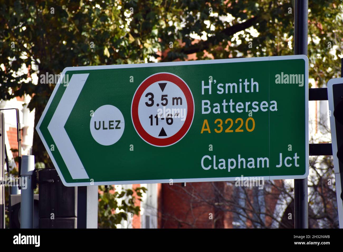 Ulez Extension High Resolution Stock Photography and Images - Alamy