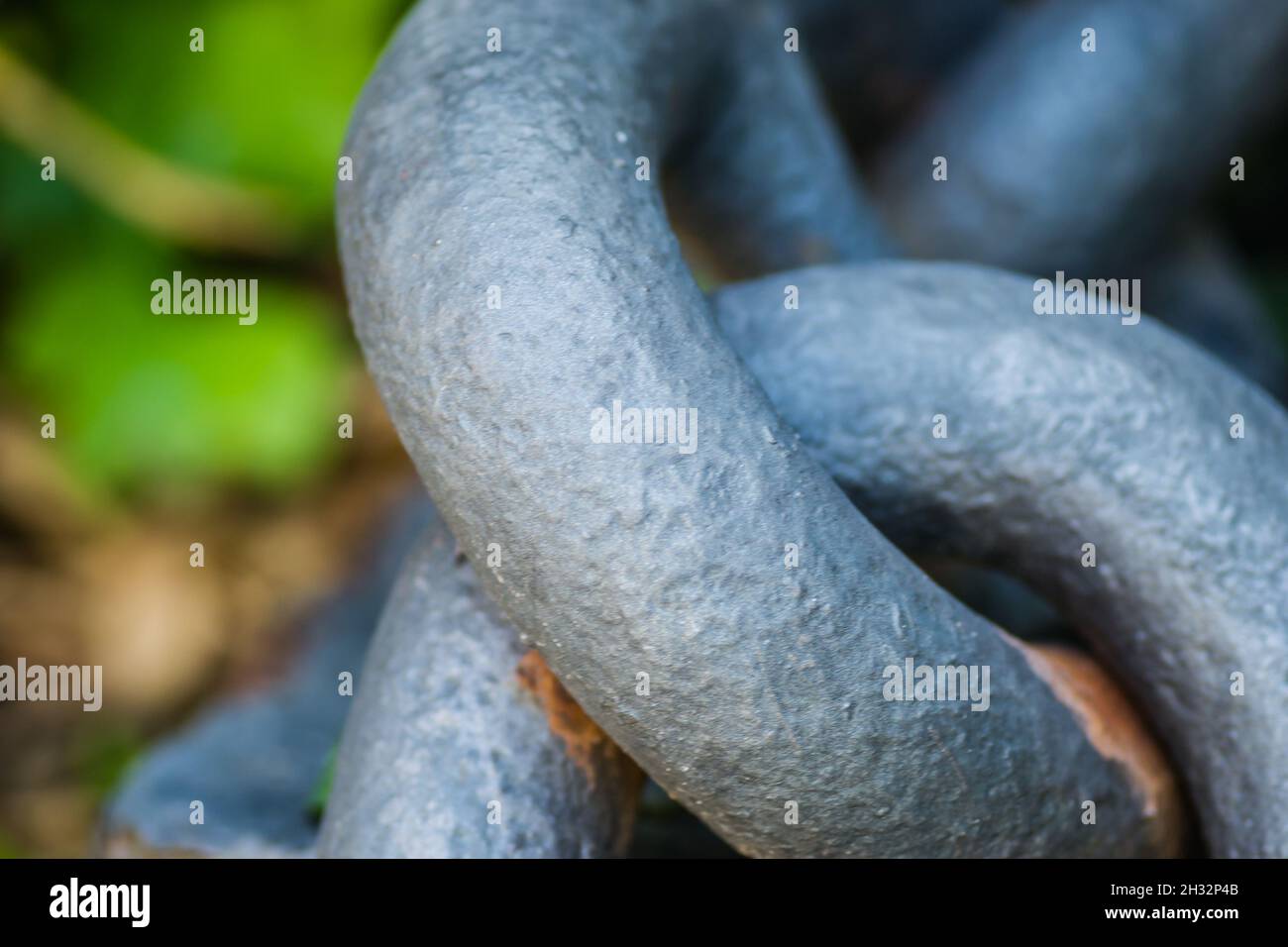 Thick anchor chain hi-res stock photography and images - Alamy