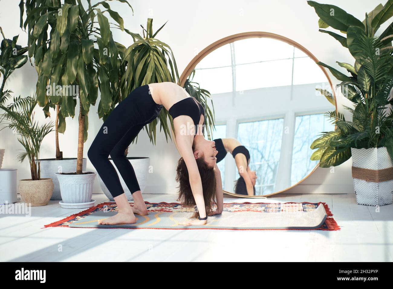Gymnastic bridge hi-res stock photography and images - Alamy